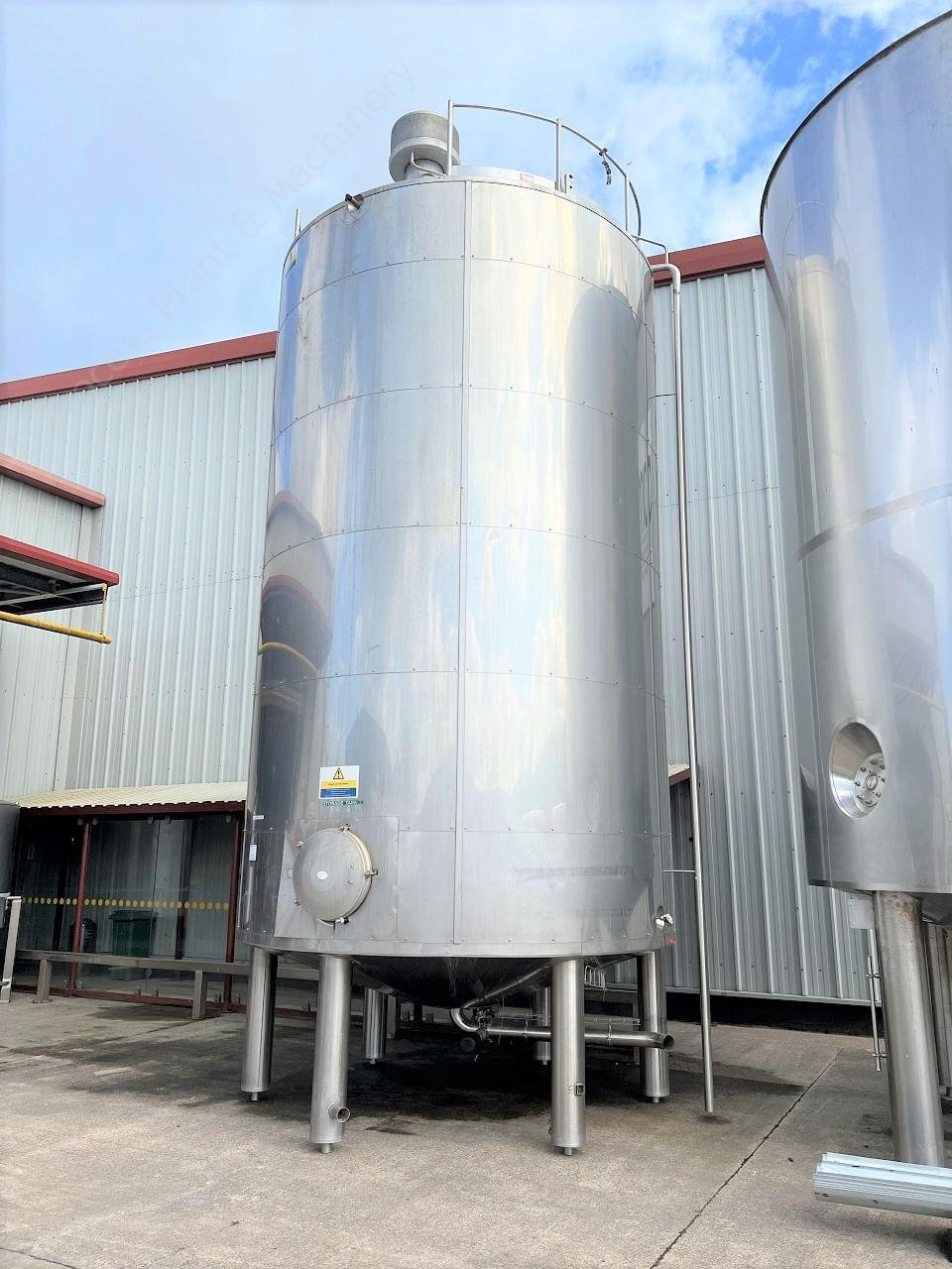 40,000 Ltr Insulated Tank with Top-Mounted Mixer | PPM Ltd