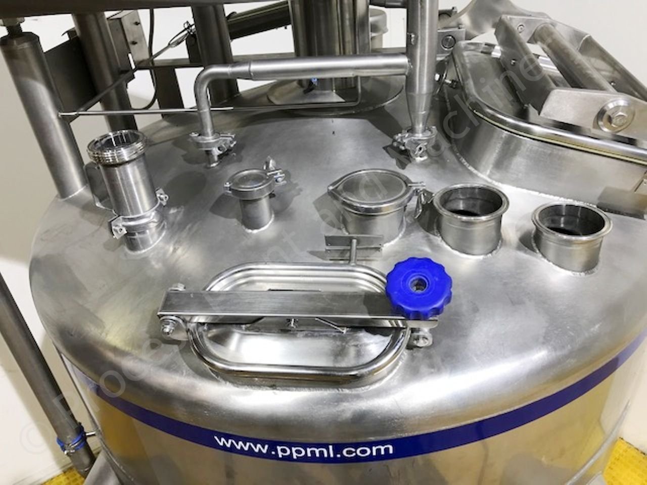 Used 1,200 Ltr Limitech Tank with Top-Mounted Full-Sweep Scraped ...