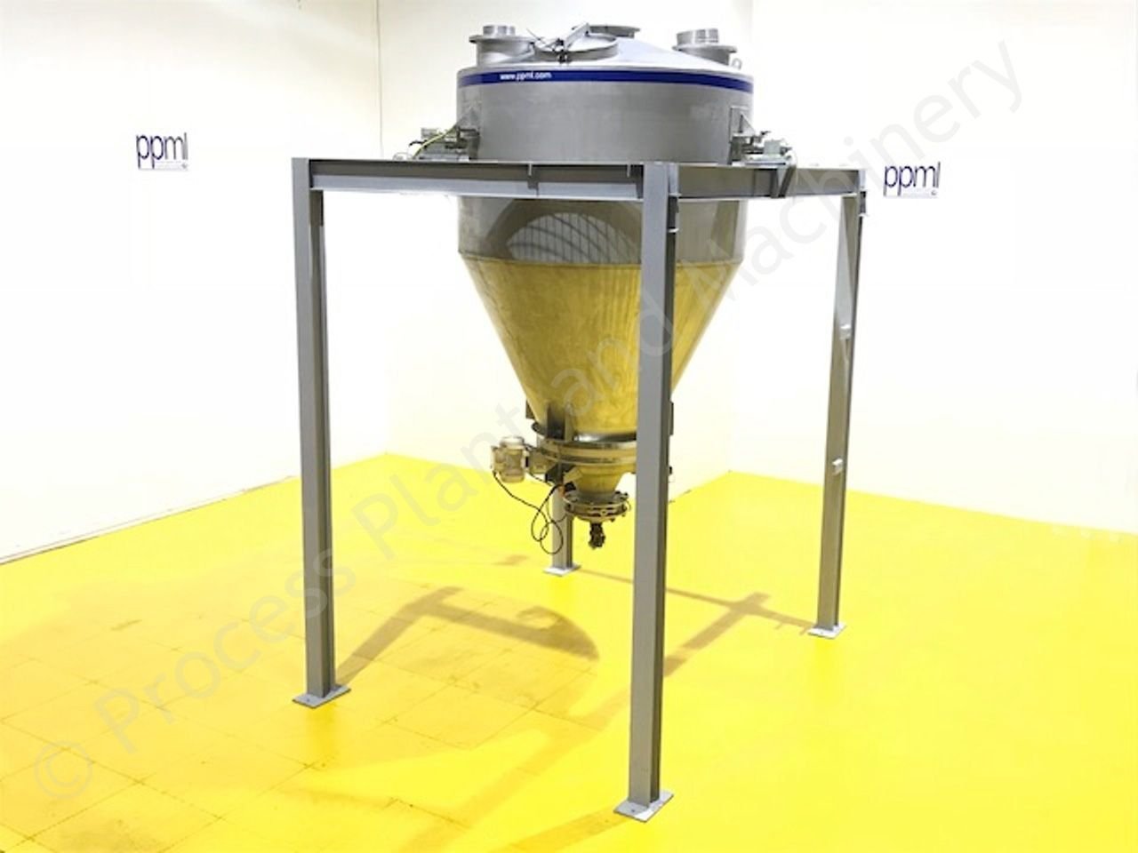 Used 1,500 Ltr Stainless Steel Vertical Powder Hopper Mounted on Load ...